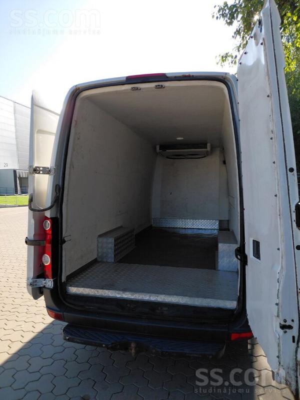 Volkswagen Crafter 2017 Rīga vietnē Balts Volkswagen Crafter 2017 Rīga, ar dzinēja tilpumu 2.00 L un nobraukumu 550 tūkst. km par 6600 €, foto 3 vietnē AUTOMOTO.COM.LV