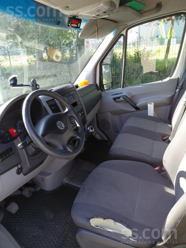 Volkswagen Crafter 2017 Rīga vietnē Balts Volkswagen Crafter 2017 Rīga, ar dzinēja tilpumu 2.00 L un nobraukumu 550 tūkst. km par 6600 €, foto 4 vietnē AUTOMOTO.COM.LV