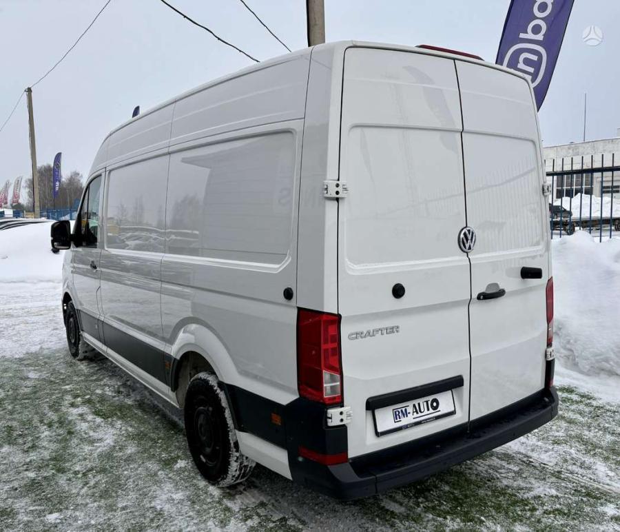 Balts Volkswagen Crafter 2018 Panevēža, ar dzinēja tilpumu 1.97 L un nobraukumu 240 tūkst. km par 19700 €, foto 8 vietnē AUTOMOTO.COM.LV