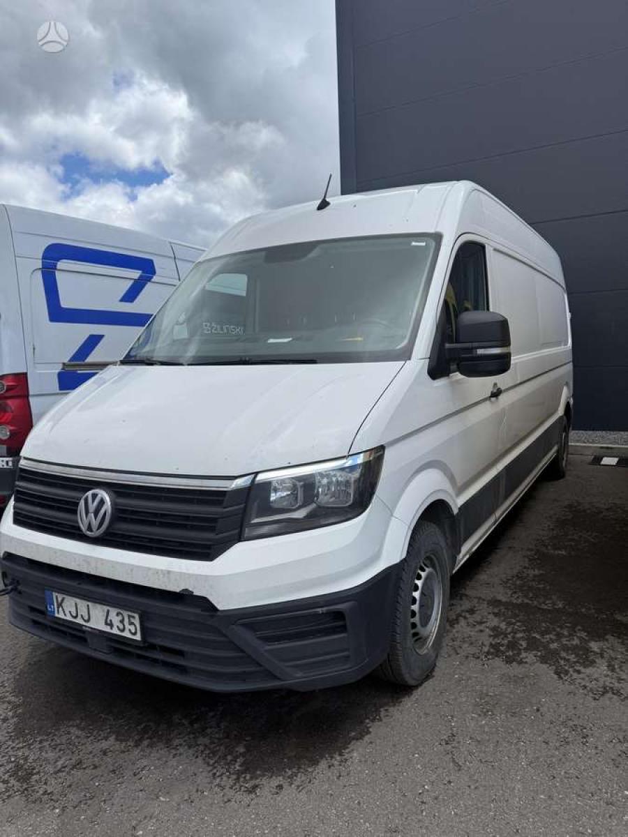 White Volkswagen Crafter 2018 in Kaunas, with an engine capacity of 1.97 L and mileage of 400 thousand km for 6000 €, photo 1 on AUTOMOTO.COM.LV