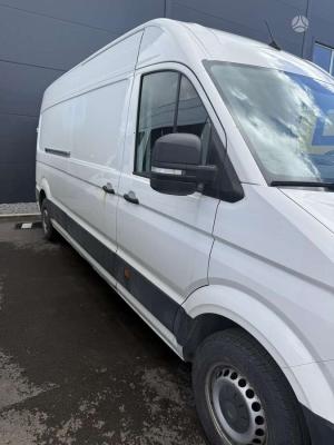 White Volkswagen Crafter 2018 in Kaunas, with an engine capacity of 1.97 L and mileage of 400 thousand km for 6000 €, photo 4 on AUTOMOTO.COM.LV