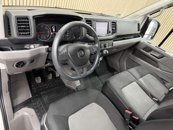 Balts Volkswagen Crafter 2018 Marijampole, ar dzinēja tilpumu 1.97 L un nobraukumu 137 tūkst. km par 17900 €, foto 2 vietnē AUTOMOTO.COM.LV