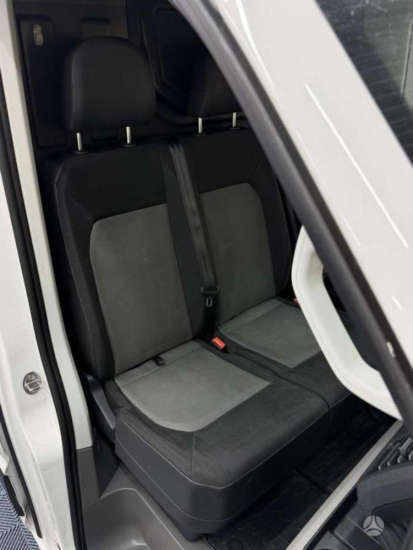 Balts Volkswagen Crafter 2018 Marijampole, ar dzinēja tilpumu 1.97 L un nobraukumu 137 tūkst. km par 17900 €, foto 9 vietnē AUTOMOTO.COM.LV