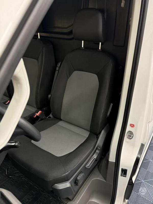 Balts Volkswagen Crafter 2018 Marijampole, ar dzinēja tilpumu 1.97 L un nobraukumu 137 tūkst. km par 17900 €, foto 10 vietnē AUTOMOTO.COM.LV
