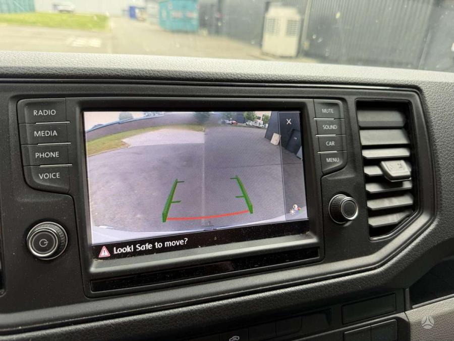 Balts Volkswagen Crafter 2018 Kauņa, ar dzinēja tilpumu 2.00 L un nobraukumu 289 tūkst. km par 9800 €, foto 10 vietnē AUTOMOTO.COM.LV