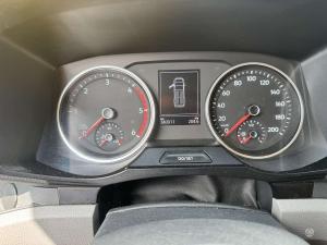 White Volkswagen Crafter 2018 in Klaipeda, with an engine capacity of 1.97 L and mileage of 380 thousand km for 7300 €, photo 21 on AUTOMOTO.COM.LV