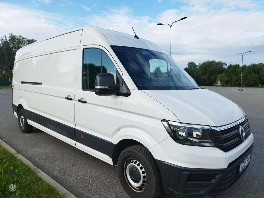 White Volkswagen Crafter 2018 in Panevezys, with an engine capacity of 2.00 L and mileage of 285 thousand km for 10400 €, photo 4 on AUTOMOTO.COM.LV
