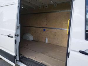 White Volkswagen Crafter 2018 in Panevezys, with an engine capacity of 2.00 L and mileage of 285 thousand km for 10400 €, photo 11 on AUTOMOTO.COM.LV