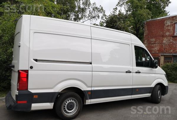 White Volkswagen Crafter 2019 in Riga, with an engine capacity of 0.00 L and mileage of 56 thousand km for 14900 €, photo 3 on AUTOMOTO.COM.LV