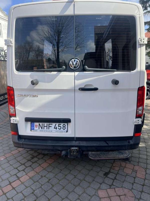 White Volkswagen Crafter 2019 in Klaipeda, with an engine capacity of 1.97 L and mileage of 178 thousand km for 18634 €, photo 7 on AUTOMOTO.COM.LV