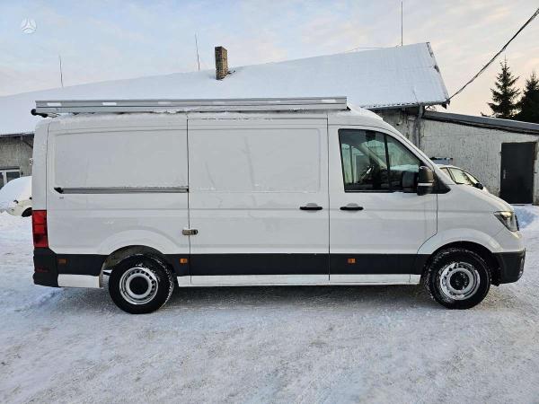 White Volkswagen Crafter 2019 in Klaipeda, with an engine capacity of 1.97 L and mileage of 180 thousand km for 15718 €, photo 4 on AUTOMOTO.COM.LV