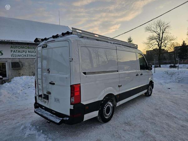 White Volkswagen Crafter 2019 in Klaipeda, with an engine capacity of 1.97 L and mileage of 180 thousand km for 15718 €, photo 5 on AUTOMOTO.COM.LV