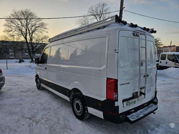 White Volkswagen Crafter 2019 in Klaipeda, with an engine capacity of 1.97 L and mileage of 180 thousand km for 15718 €, photo 6 on AUTOMOTO.COM.LV