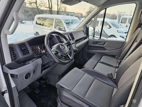 White Volkswagen Crafter 2019 in Klaipeda, with an engine capacity of 1.97 L and mileage of 180 thousand km for 15718 €, photo 7 on AUTOMOTO.COM.LV
