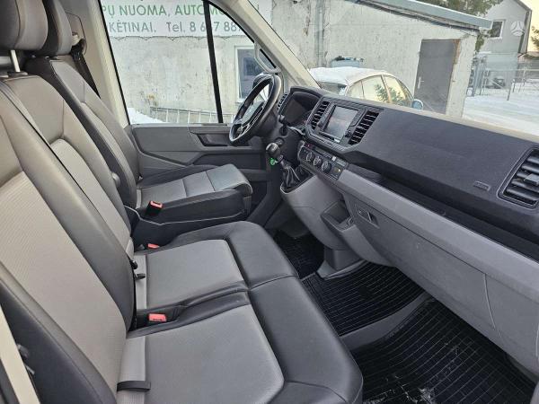 White Volkswagen Crafter 2019 in Klaipeda, with an engine capacity of 1.97 L and mileage of 180 thousand km for 15718 €, photo 10 on AUTOMOTO.COM.LV