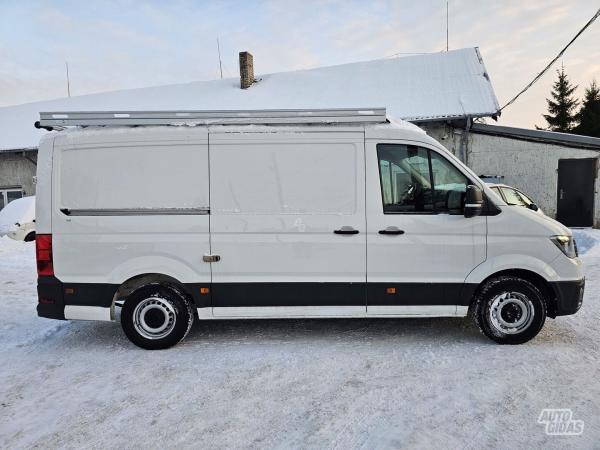White Volkswagen Crafter 2019 in Klaipeda, with an engine capacity of 2.00 L and mileage of 180 thousand km for 15718 €, photo 4 on AUTOMOTO.COM.LV