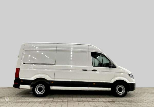 White Volkswagen Crafter 2019 in Kaunas, with an engine capacity of 1.97 L and mileage of 244 thousand km for 15800 €, photo 3 on AUTOMOTO.COM.LV