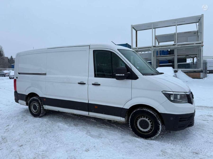 White Volkswagen Crafter 2019 in Kaunas, with an engine capacity of 2.00 L and mileage of 500 thousand km for 8950 €, photo 4 on AUTOMOTO.COM.LV