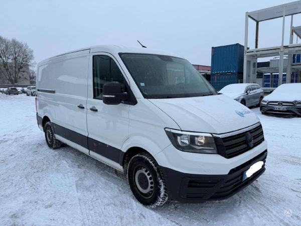 White Volkswagen Crafter 2019 in Kaunas, with an engine capacity of 2.00 L and mileage of 500 thousand km for 8950 €, photo 7 on AUTOMOTO.COM.LV