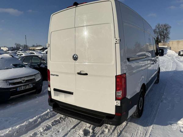 White Volkswagen Crafter 2019 in Taurage, with an engine capacity of 1.97 L and mileage of 456 thousand km for 12000 €, photo 3 on AUTOMOTO.COM.LV