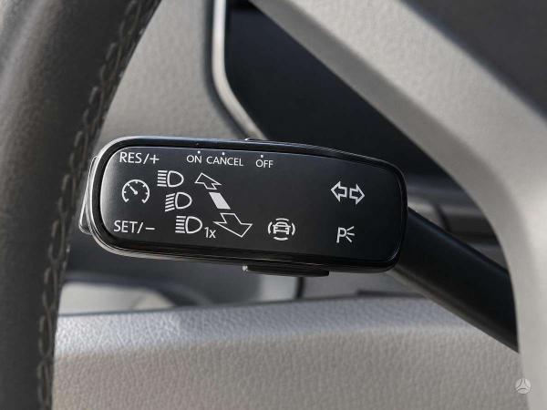White Volkswagen Crafter 2019 in Pakruojis, with an engine capacity of 2.00 L and mileage of 208 thousand km for 12800 €, photo 9 on AUTOMOTO.COM.LV