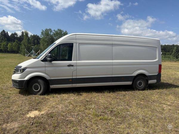 White Volkswagen Crafter 2019 in Visaginas, with an engine capacity of 2.00 L and mileage of 284 thousand km for 15000 €, photo 2 on AUTOMOTO.COM.LV