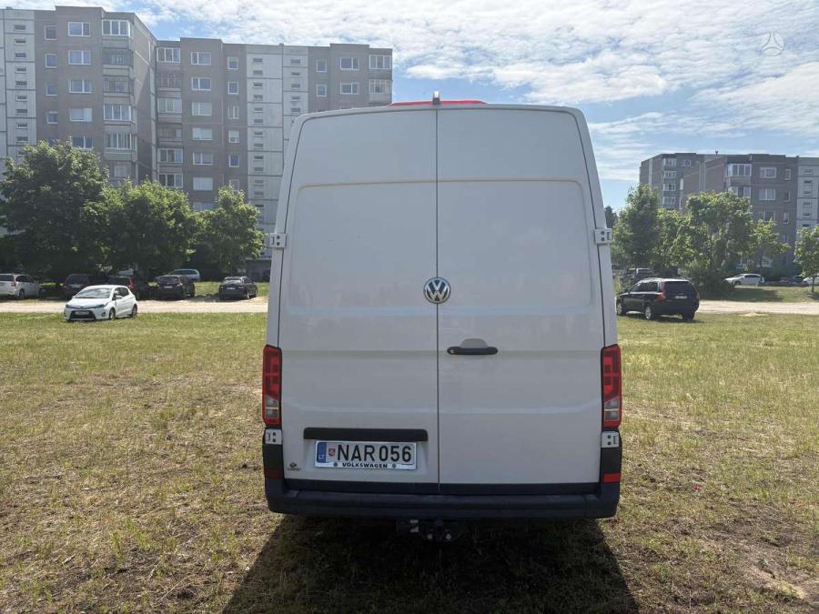 White Volkswagen Crafter 2019 in Visaginas, with an engine capacity of 2.00 L and mileage of 284 thousand km for 15000 €, photo 5 on AUTOMOTO.COM.LV