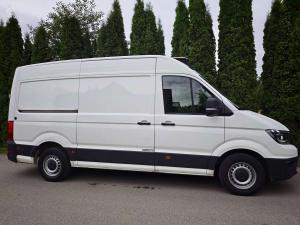 White Volkswagen Crafter 2019 in Taurage, with an engine capacity of 2.00 L and mileage of 216 thousand km for 15800 €, photo 8 on AUTOMOTO.COM.LV