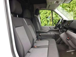 White Volkswagen Crafter 2019 in Taurage, with an engine capacity of 2.00 L and mileage of 216 thousand km for 15800 €, photo 15 on AUTOMOTO.COM.LV