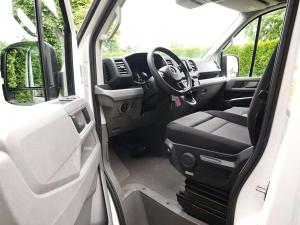 White Volkswagen Crafter 2019 in Taurage, with an engine capacity of 2.00 L and mileage of 216 thousand km for 15800 €, photo 17 on AUTOMOTO.COM.LV