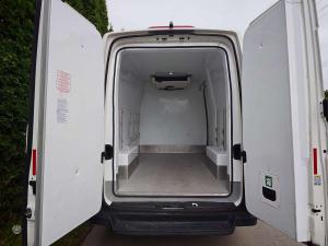 White Volkswagen Crafter 2019 in Taurage, with an engine capacity of 2.00 L and mileage of 216 thousand km for 15800 €, photo 25 on AUTOMOTO.COM.LV
