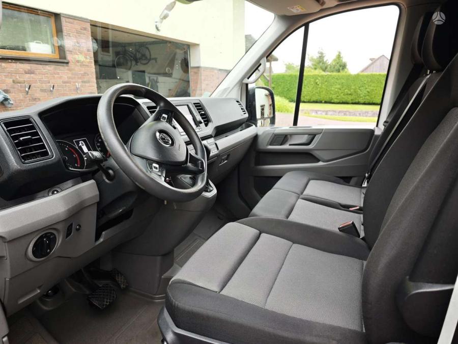 White Volkswagen Crafter 2019 in Taurage, with an engine capacity of 2.00 L and mileage of 217 thousand km for 15400 €, photo 9 on AUTOMOTO.COM.LV
