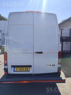 Balts Volkswagen Crafter 2019 Rīga, ar dzinēja tilpumu 2.00 L un nobraukumu 225 tūkst. km par 10750 €, foto 12 vietnē AUTOMOTO.COM.LV