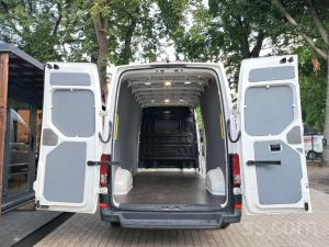 White Volkswagen Crafter 2019 in Riga, with an engine capacity of 2.00 L and mileage of 0 thousand km for 21175 €, photo 10 on AUTOMOTO.COM.LV