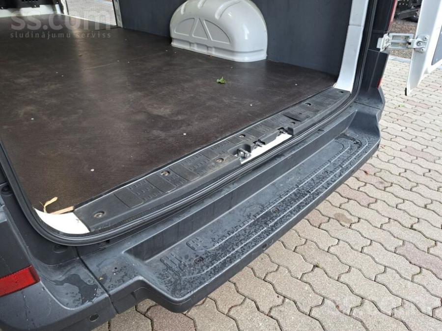 White Volkswagen Crafter 2019 in Riga, with an engine capacity of 2.00 L and mileage of 0 thousand km for 21175 €, photo 12 on AUTOMOTO.COM.LV