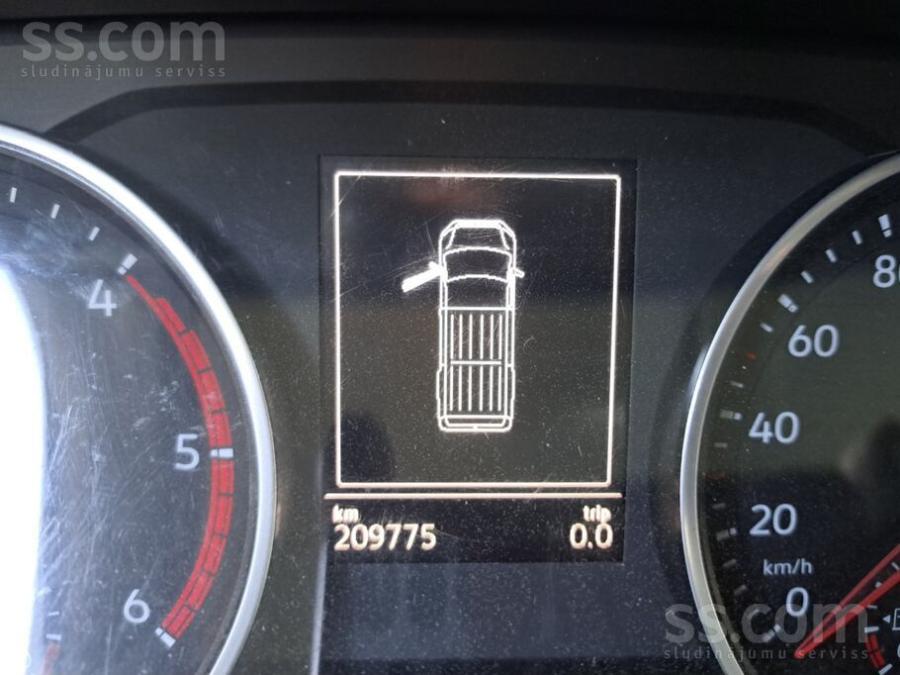 White Volkswagen Crafter 2019 in Riga, with an engine capacity of 2.00 L and mileage of 0 thousand km for 21175 €, photo 22 on AUTOMOTO.COM.LV
