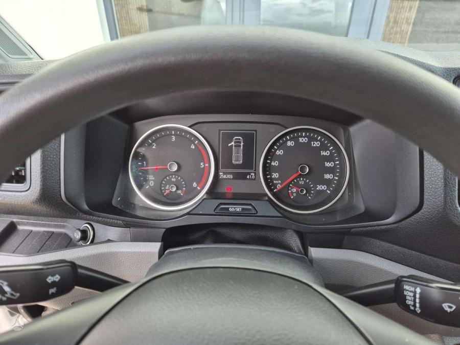 Balts Volkswagen Crafter 2019 Marijampole, ar dzinēja tilpumu 1.97 L un nobraukumu 258 tūkst. km par 18500 €, foto 16 vietnē AUTOMOTO.COM.LV