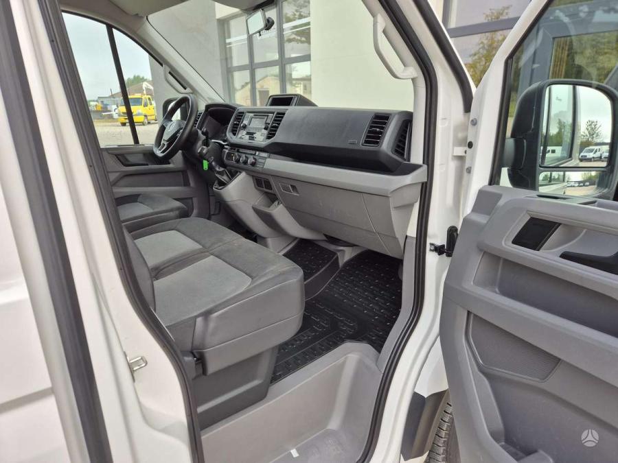 Balts Volkswagen Crafter 2019 Marijampole, ar dzinēja tilpumu 1.97 L un nobraukumu 205 tūkst. km par 17500 €, foto 23 vietnē AUTOMOTO.COM.LV
