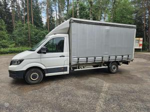 White Volkswagen Crafter 2019 in Taurage, with an engine capacity of 2.00 L and mileage of 265 thousand km for 12500 €, photo 3 on AUTOMOTO.COM.LV