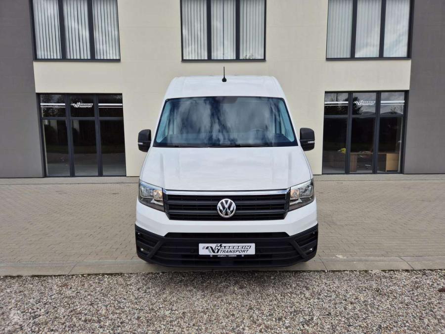 White Volkswagen Crafter 2019 in Marijampole, with an engine capacity of 1.97 L and mileage of 258 thousand km for 17500 €, photo 3 on AUTOMOTO.COM.LV