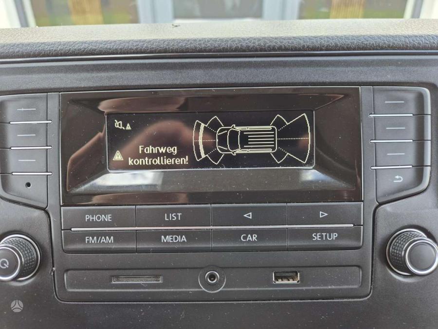 White Volkswagen Crafter 2019 in Marijampole, with an engine capacity of 1.97 L and mileage of 258 thousand km for 17500 €, photo 18 on AUTOMOTO.COM.LV