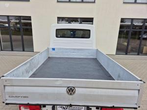 White Volkswagen Crafter 2019 in Marijampole, with an engine capacity of 1.97 L and mileage of 205 thousand km for 17500 €, photo 10 on AUTOMOTO.COM.LV