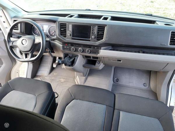 Volkswagen Crafter 2019 Kauņa vietnē Balts Volkswagen Crafter 2019 Kauņa, ar dzinēja tilpumu 2.00 L un nobraukumu 203 tūkst. km par 12500 €, foto 8 vietnē AUTOMOTO.COM.LV