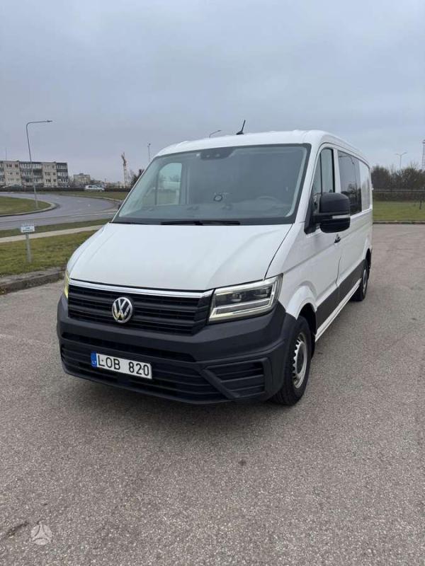 White Volkswagen Crafter 2020 in Vilnius, with an engine capacity of 2.00 L and mileage of 192 thousand km for 15800 €, photo 1 on AUTOMOTO.COM.LV