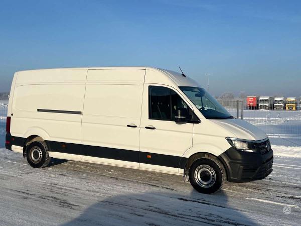 White Volkswagen Crafter 2020 in Vilnius, with an engine capacity of 1.97 L and mileage of 177 thousand km for 15718 €, photo 5 on AUTOMOTO.COM.LV