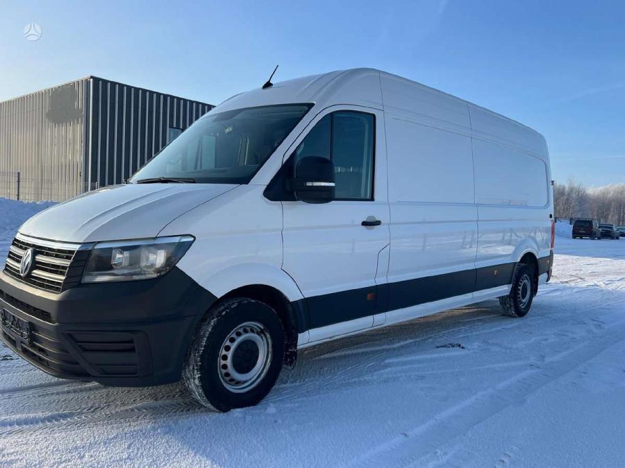 White Volkswagen Crafter 2020 in Vilnius, with an engine capacity of 1.97 L and mileage of 177 thousand km for 15718 €, photo 6 on AUTOMOTO.COM.LV