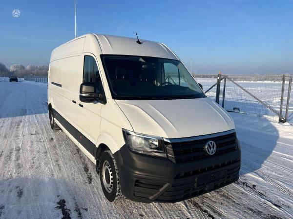 White Volkswagen Crafter 2020 in Vilnius, with an engine capacity of 1.97 L and mileage of 177 thousand km for 15718 €, photo 7 on AUTOMOTO.COM.LV