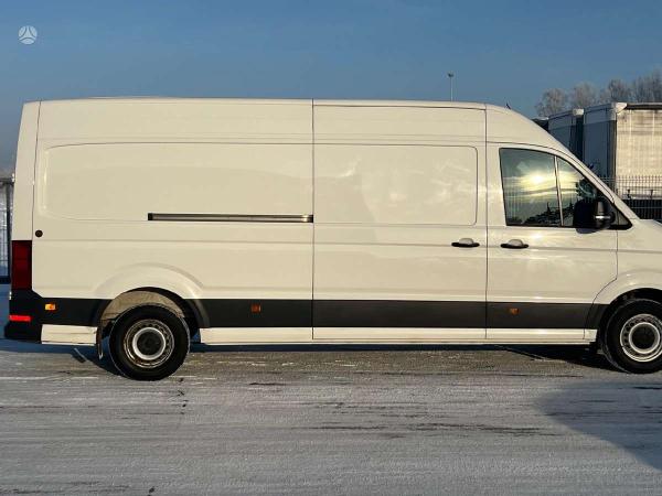 White Volkswagen Crafter 2020 in Vilnius, with an engine capacity of 1.97 L and mileage of 177 thousand km for 15718 €, photo 10 on AUTOMOTO.COM.LV