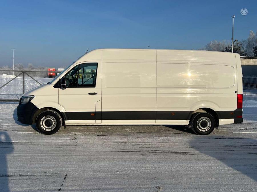 White Volkswagen Crafter 2020 in Vilnius, with an engine capacity of 1.97 L and mileage of 177 thousand km for 15718 €, photo 12 on AUTOMOTO.COM.LV