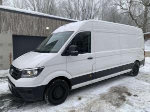 White Volkswagen Crafter 2020 in Kaunas, with an engine capacity of 2.00 L and mileage of 121 thousand km for 15700 €, photo 2 on AUTOMOTO.COM.LV
